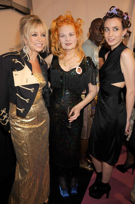 4 London fashion week scarlett lizzy lizzie dame Stock Pictures ...