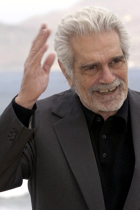 Egyptian Actor Omar Sharif Waves Fans Editorial Stock Photo - Stock ...