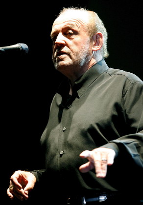 British Rock Singer Joe Cocker Sings Editorial Stock Photo - Stock ...