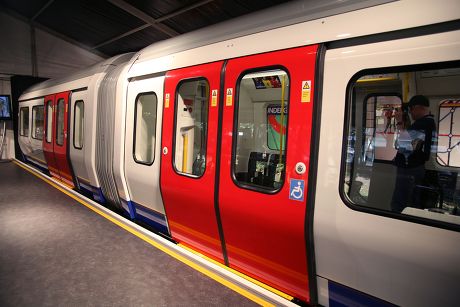 New London Tube Trains 2010 Will Editorial Stock Photo - Stock Image ...