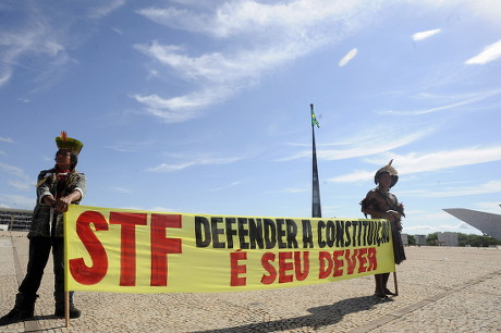 Brazilian Indigenous People Raposa Serra Do Redaktionelles Stockfoto ...