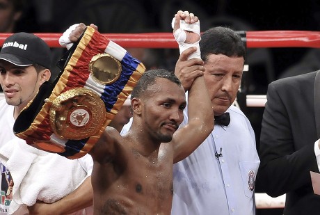 Wba Bantamweight Champion Panamanian Boxer Anselmo Editorial Stock ...