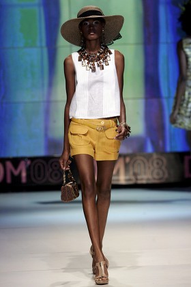 Model Takes Catwalk Wearing Creation Dominican Editorial Stock Photo ...