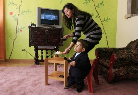 Currently Shortest Man World 24 Year Editorial Stock Photo - Stock ...