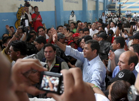 Ecuador Referendum - Sep 2008 Stock Pictures, Editorial Images and ...