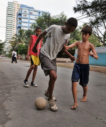 17 Cuban street games Stock Pictures, Editorial Images and Stock Photos ...