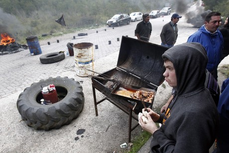 Protesters Have Barbecue One Barricades On Editorial Stock Photo ...