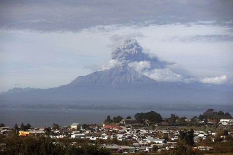 General View Calbuco Volcano Spewing Ash Editorial Stock Photo - Stock ...