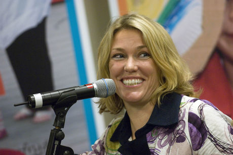 __COUNT__ Cerys Matthews and Stuart Cable at Swansea Central Library ...
