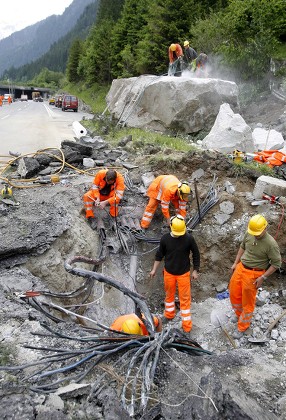 Roadworkers Work Site Rock Slide That Editorial Stock Photo - Stock ...
