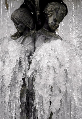 6 Human icicle Stock Pictures, Editorial Images and Stock Photos ...
