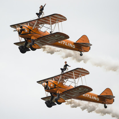 76 Biplanes in flight Stock Pictures, Editorial Images and Stock Photos ...