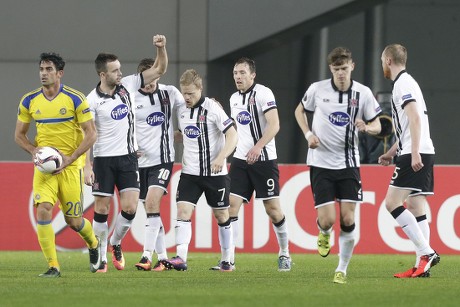 Dundalk Fc Players Celebrate After Scoring Editorial Stock Photo ...