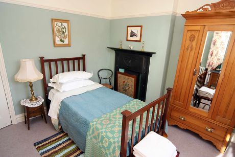 60 Dylan thomas house Stock Pictures, Editorial Images and Stock Photos ...