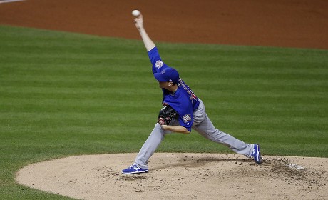 Chicago Cubs Pitcher Kyle Hendricks Throws Editorial Stock Photo ...
