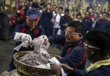 Temple Workers Pour Sand Urn Where Editorial Stock Photo - Stock Image ...