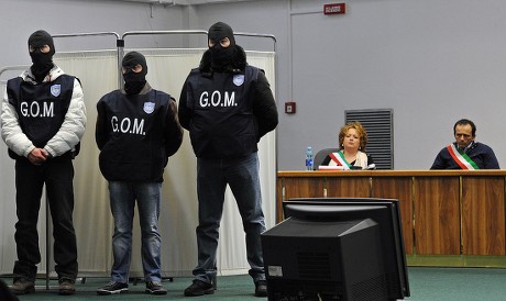 Members Italian Special Police Force Gruppo Editorial Stock Photo ...