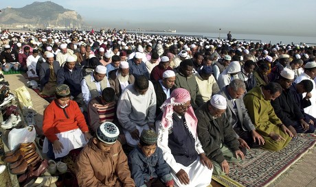 Italian Muslims Performing Their Obligatory Eid Editorial Stock Photo ...