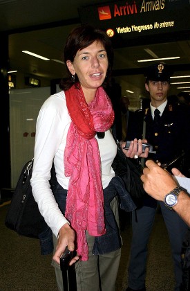 Italian Journalist Francesca Caferri Newspaper La Editorial Stock Photo ...