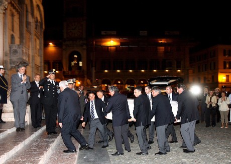 Coffin Italian Star Tenor Luciano Pavarotti Editorial Stock Photo ...