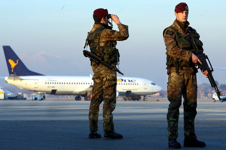46 Italian folgore brigade Stock Pictures, Editorial Images and Stock ...