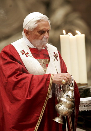 Pope Benedict Xvi Celebrates Funeral Mass Editorial Stock Photo - Stock ...