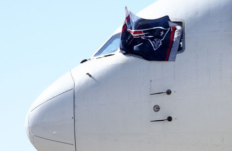 Cockpit New England Patriots Plane Waves Editorial Stock Photo - Stock ...