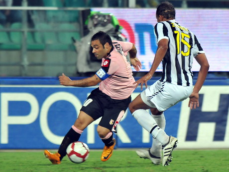 French Jonathan Zebina R Juventus Turin Editorial Stock Photo - Stock ...