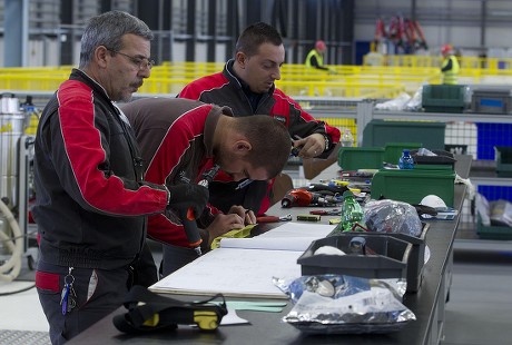 Workers Seen Cameri F35 Airplane Factory Editorial Stock Photo - Stock ...