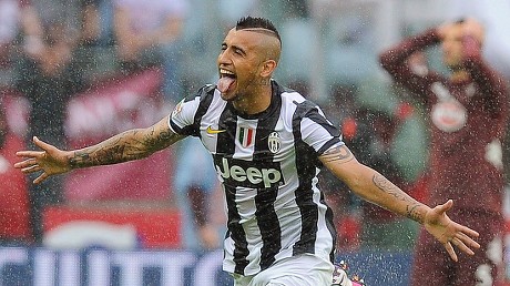 Juventus Chilean Midfielder Arturo Vidal Celebrates Editorial Stock ...