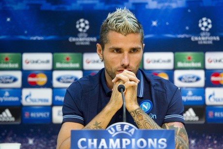 Ssc Napolis Swiss Midfielder Valon Behrami Editorial Stock Photo ...