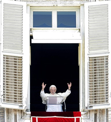 Pope Benedict Xvi Seen Window Vatican Editorial Stock Photo - Stock ...