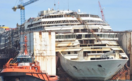 250 Harbor wreck Stock Pictures, Editorial Images and Stock Photos ...
