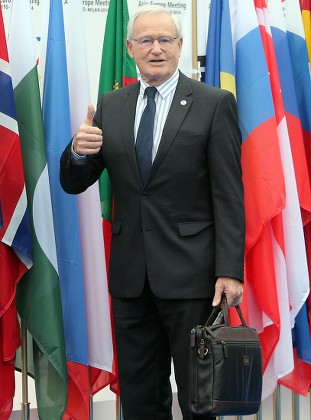 New Zelander Premier James Bolger Arrives Editorial Stock Photo - Stock ...