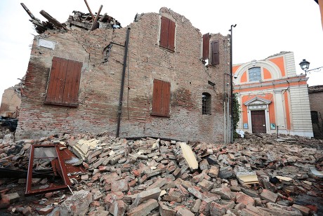 General View House Damaged By Earthquake Editorial Stock Photo - Stock ...