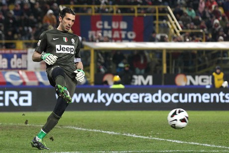 Italian Goalkeeper Juventus Gianluigi Buffon Action Editorial Stock ...