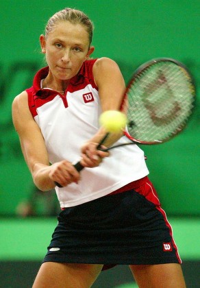 __COUNT__ Tennis Wta Leipzig - Sep 2003 Stock Pictures, Editorial ...