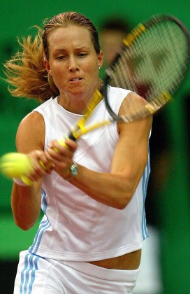 Us Tennis Player Megan Shaughnessy Returns Editorial Stock Photo ...