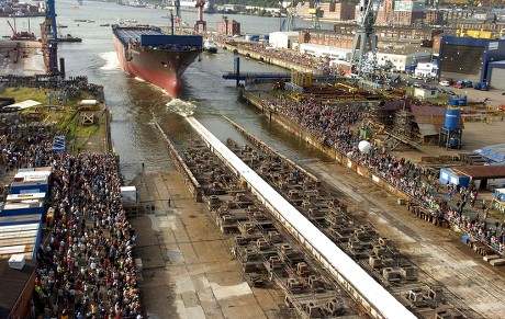 Container Ship Cosco Panama Launches Drydock Editorial Stock Photo ...