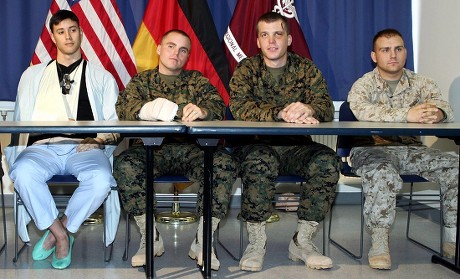 Us Soldiers Kris Clinkscales Lr Travis Editorial Stock Photo - Stock ...