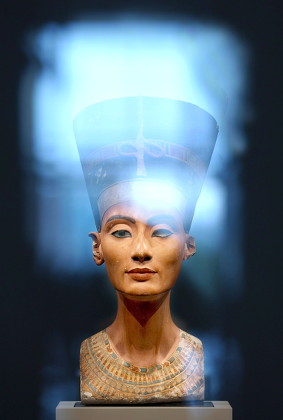 Bust Queen Nefertiti Ancient Egypt On Editorial Stock Photo - Stock ...