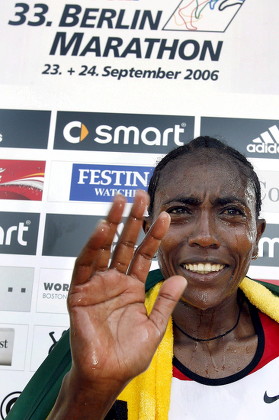 Ethiopian Marathon Athlete Gete Wami Smiles Editorial Stock Photo ...