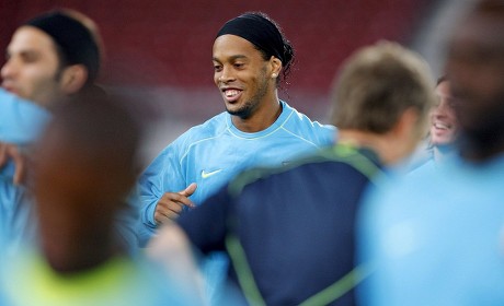Fc Barcelonas Ronaldinho C Team Mates Editorial Stock Photo - Stock ...