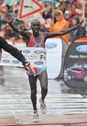 Kenian Sammy Kurgat Arrives Marathons Finish Editorial Stock Photo ...