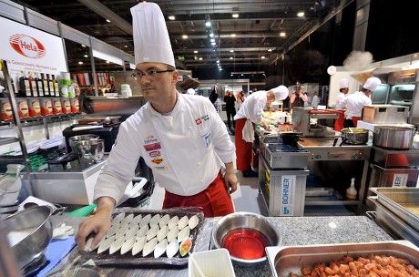 Visitors Observe Decorated Patisserieshow Piece Created Editorial Stock ...