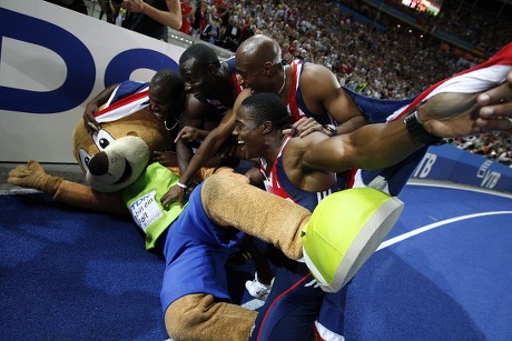 Great Britains 4x100m Relay Team Celebrates Editorial Stock Photo ...