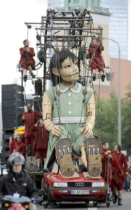 __COUNT__ Germany Arts - Oct 2007 Stock Pictures, Editorial Images and ...