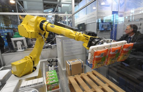 Robotic Arm Demonstrates Vacuum Packaging Technology Editorial Stock ...