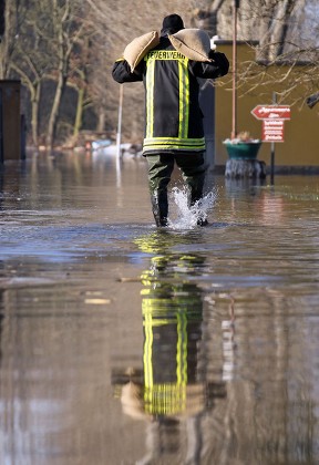 Firefighter Carries Sandbags Through Flood Waters Editorial Stock Photo ...