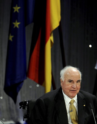 Former German Chancellor Helmut Kohl Gives Editorial Stock Photo ...